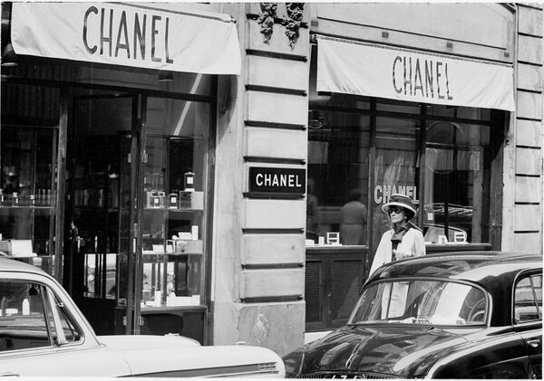 Coco Chanel : Photograph: DK_CC014 | Iconic Licensing