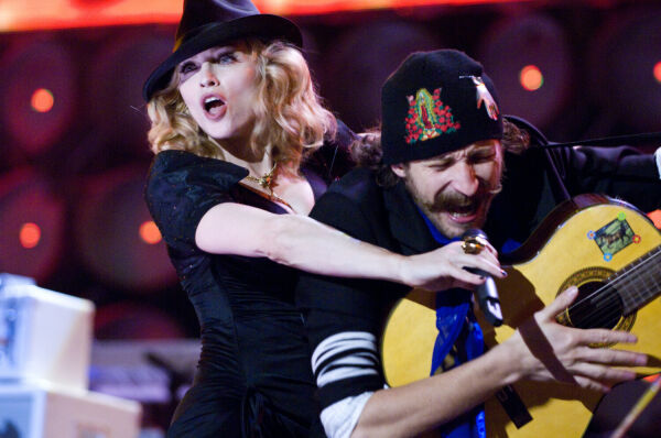 Madonna : Photograph: DOR_MA002 | Iconic Licensing