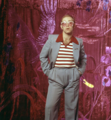 Elton John : Photograph: EC_EJ260 | Iconic Licensing