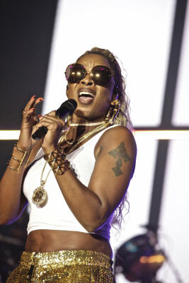 Mary J. Blige : Photograph: JM_MJB012 | Iconic Licensing