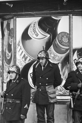 Paris Riots, May 1968 : Photograph: MW_ST031 | Iconic Licensing