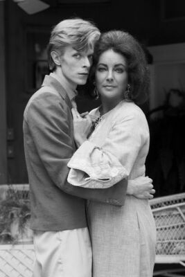 David Bowie & Elizabeth Taylor : Photograph: TON_DB241 | Iconic Licensing