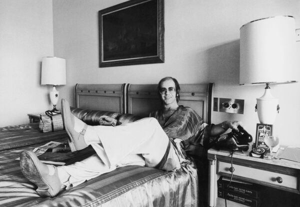 Elton's Hotel Room : Photograph: TON_EJ055 | Iconic Licensing