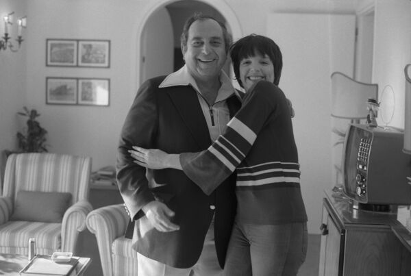 Liza Minnelli : Contact sheet: TON_LIM060 | Iconic Licensing