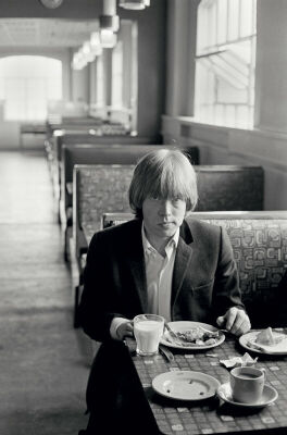 Brian Jones : Photograph: TON_RS024 | Iconic Licensing
