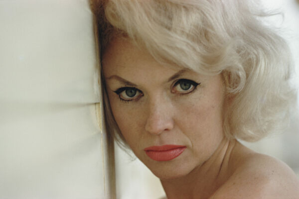 Vera Day : Photograph: TON_TOF007 | Iconic Licensing