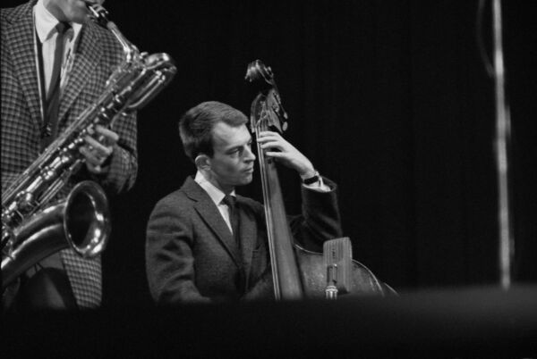 Bill Crow : Photograph: TW_BICinGM003 | Iconic Licensing