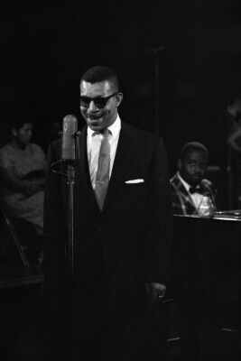 Al Hibbler : Photograph: TW_DG013 | Iconic Licensing