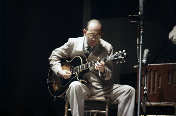 Jim Hall : Photograph: TW_JIH001 | Iconic Licensing