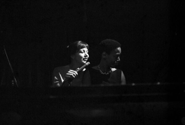 Annie Ross and Amanda Ambrose : Photograph: TW_LHR023 | Iconic Licensing